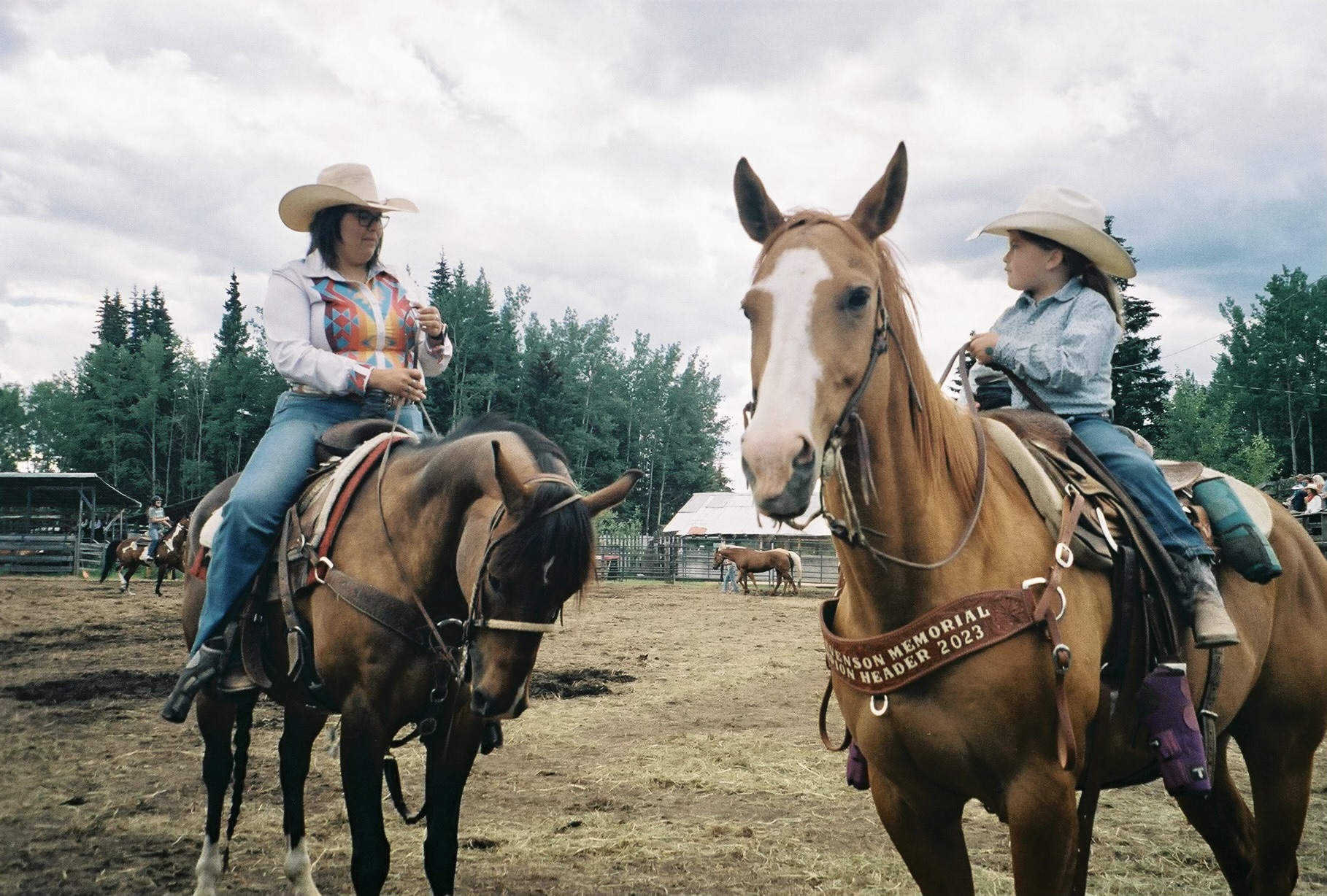Team ropers at the ready – Rodeo Women